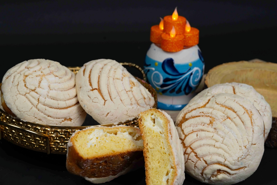 conchas Rellenas lovers (6 -piece) – La Hacienda Bakery